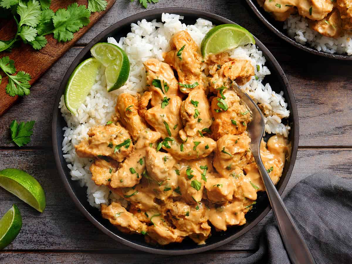 Satay de pollo tailandés con salsa de maní - Como Cocinar