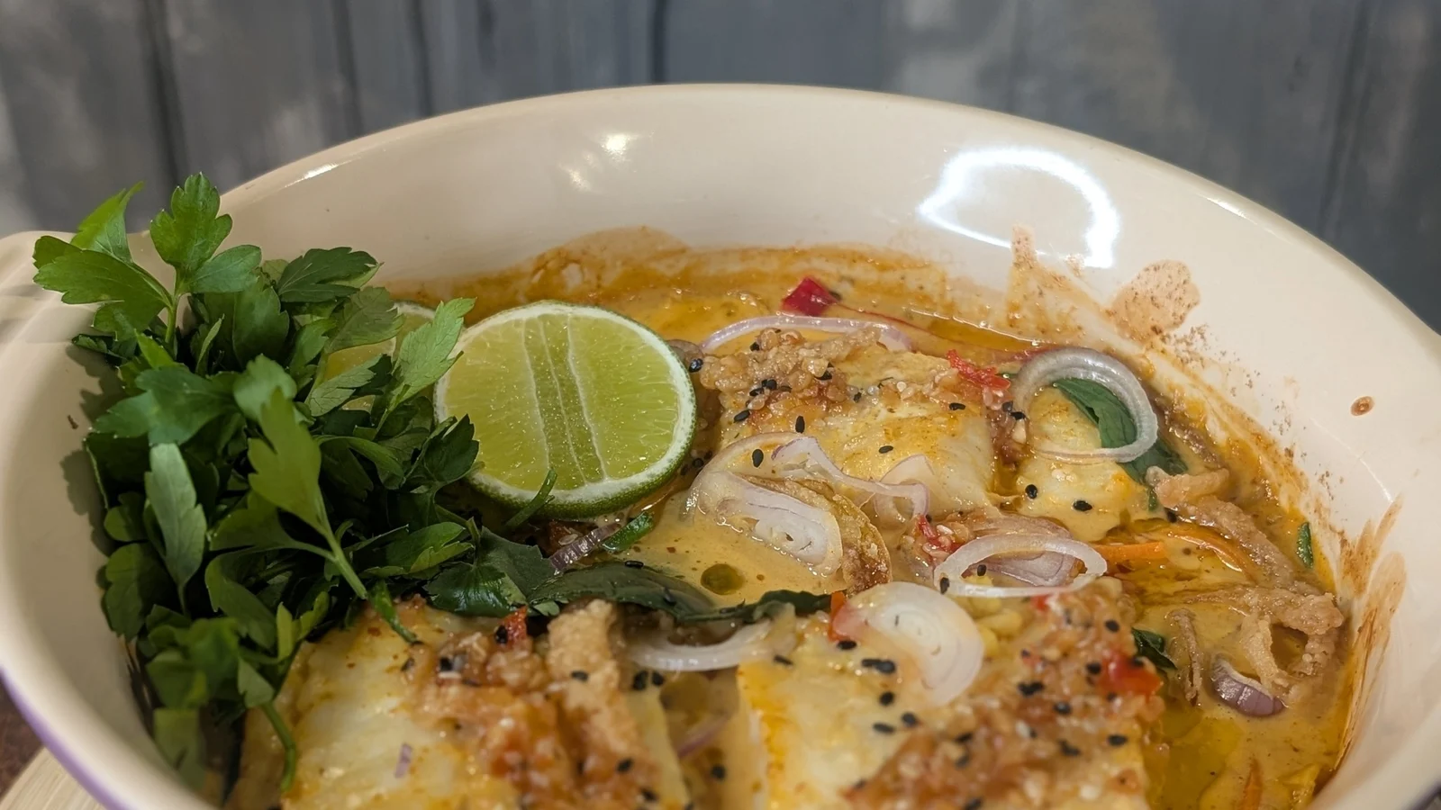 Curry tailandés de pescado con coco de Aisling Larkin: hoy - Como Cocinar